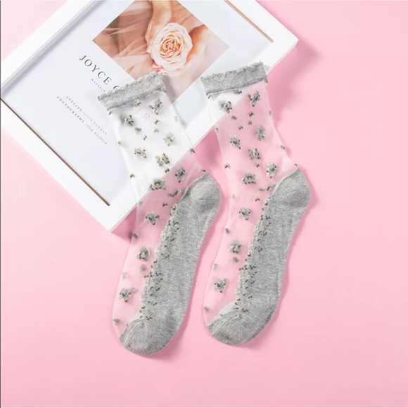 Pink Magnolia | Accessories | Nwt Transparent Flower Lace Crystal Silk ...